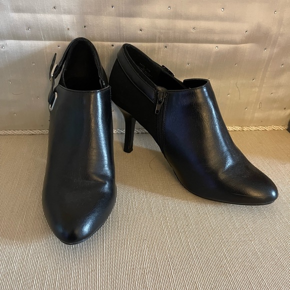 Impo | Shoes | Impo Black Leather Suede Heels | Poshmark